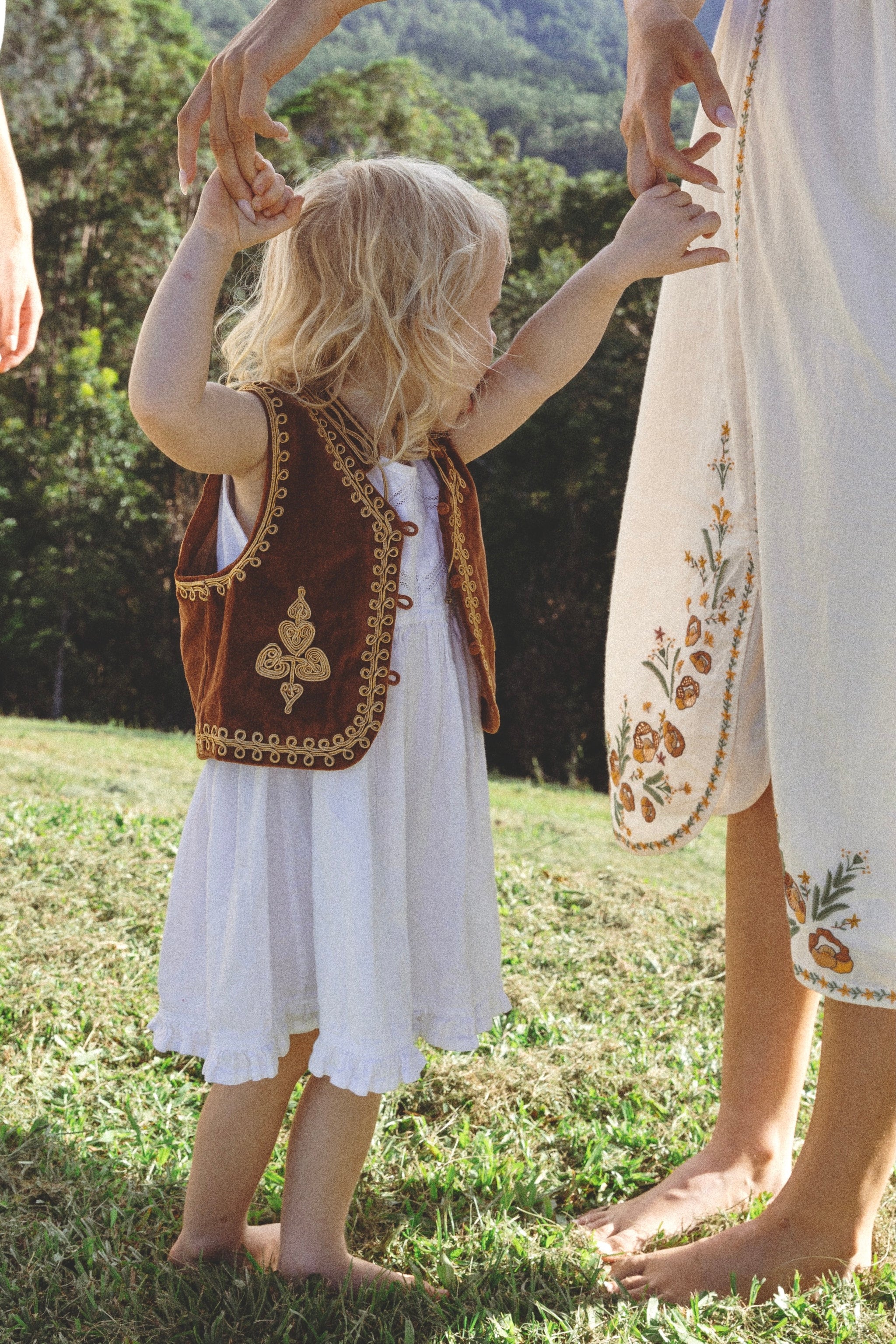 Children's Wild Brumby Vest ~ Chestnut – Golden Brown The Label
